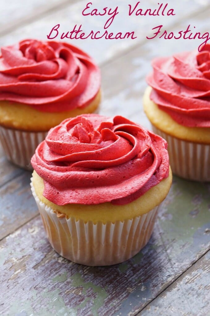Easy Vanilla Buttercream Frosting for Cupcakes