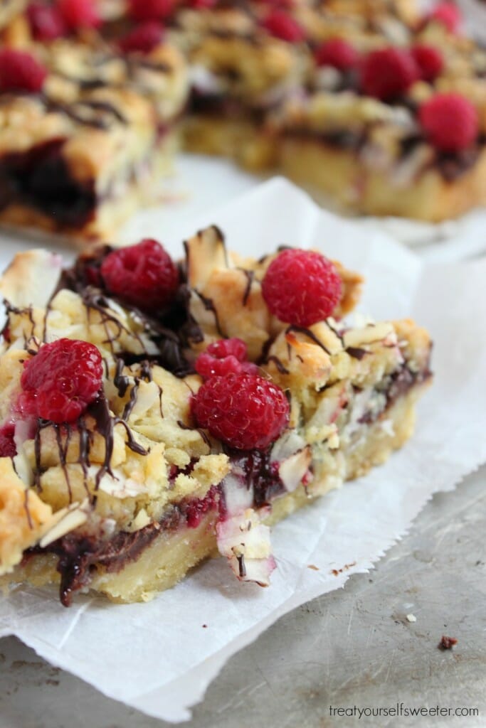 Nutella Raspberry Crumble Cake You Must Try Today