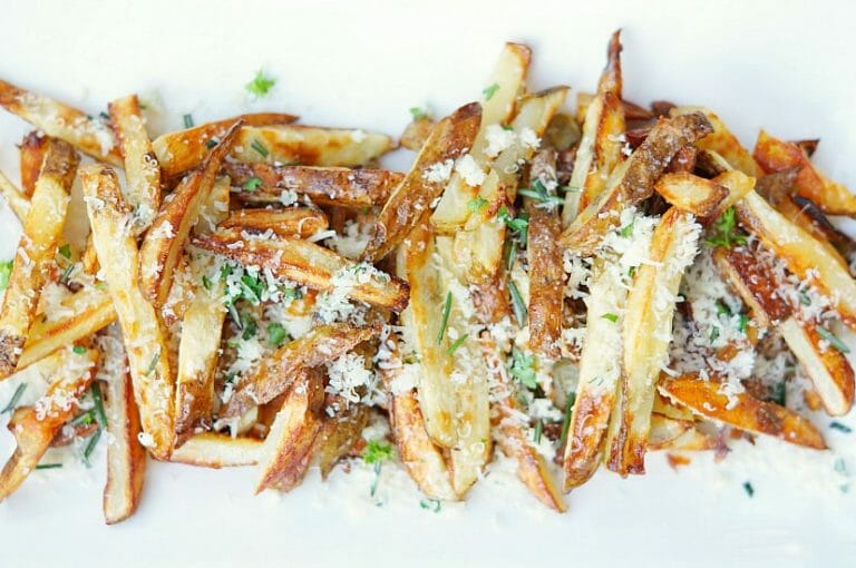 Easy Baked Garlic Parmesan French Fries: The Perfect Side Dish