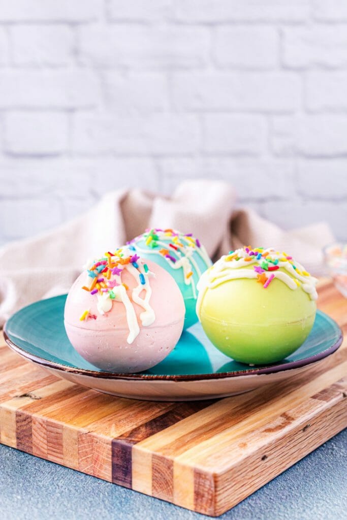 Easter Hot Chocolate Bombs: Easy to Make at Home