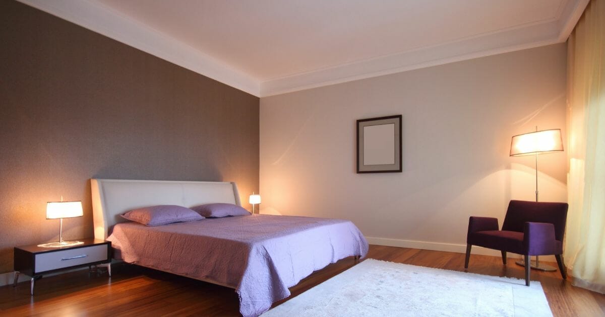 Transform Your Space with Stunning Two-Color Bedroom Walls