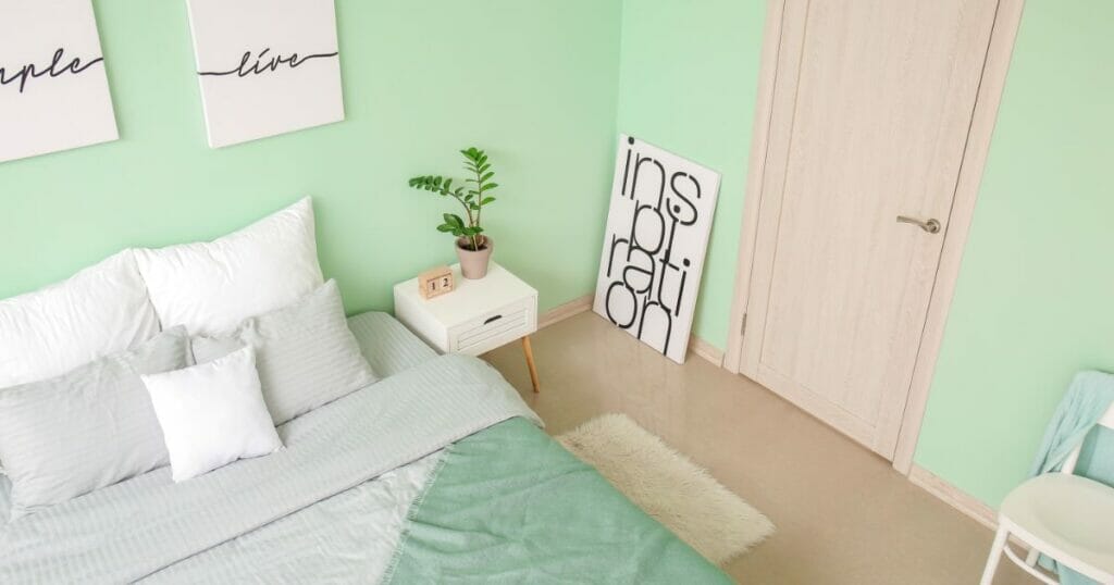 Transform Your Space with Stunning Two-Color Bedroom Walls