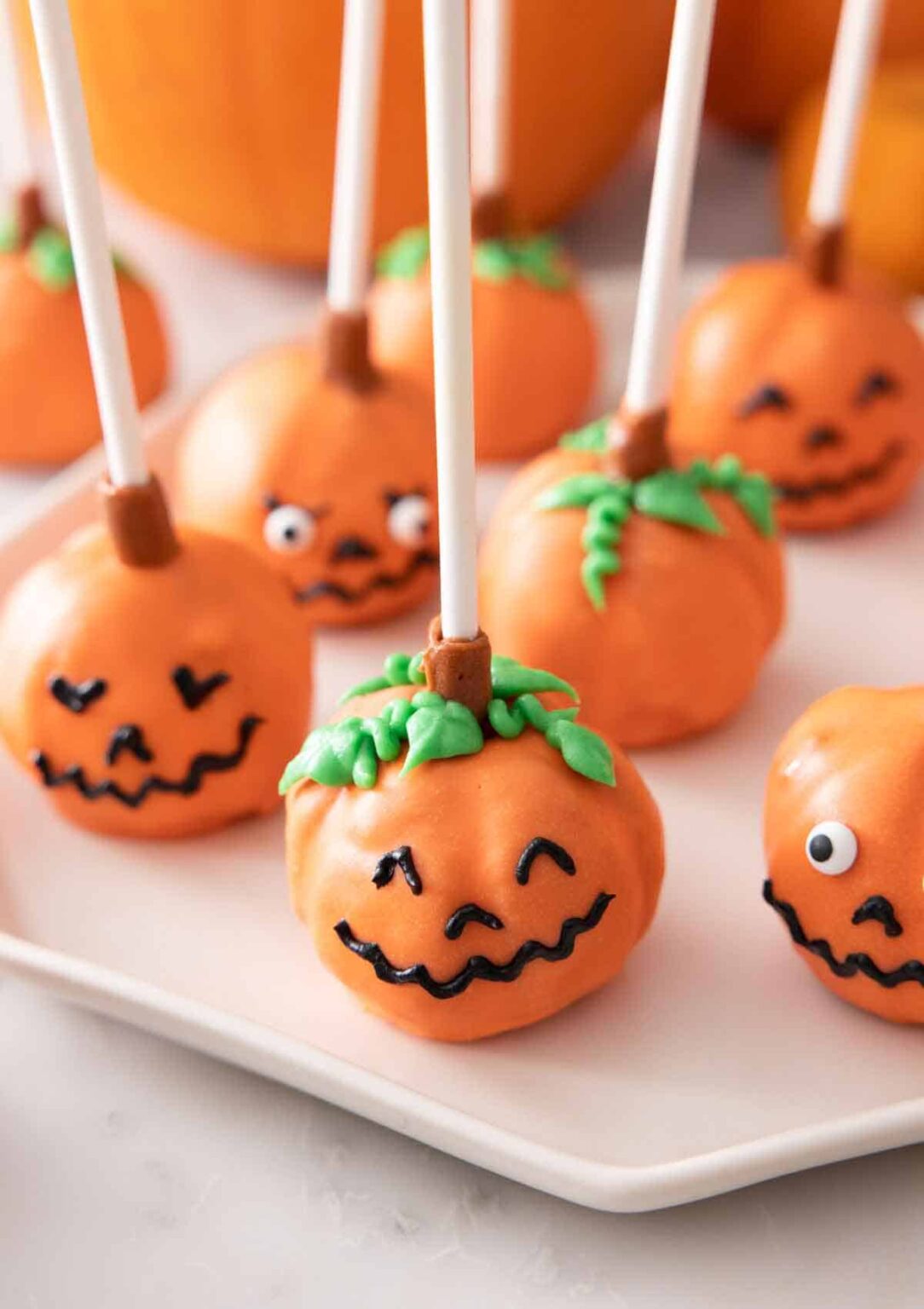Easy Halloween Cake Pop Ideas for Home Bakers