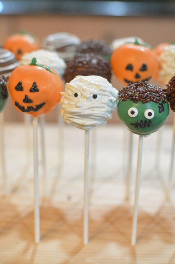 Easy Halloween Cake Pop Ideas for Home Bakers
